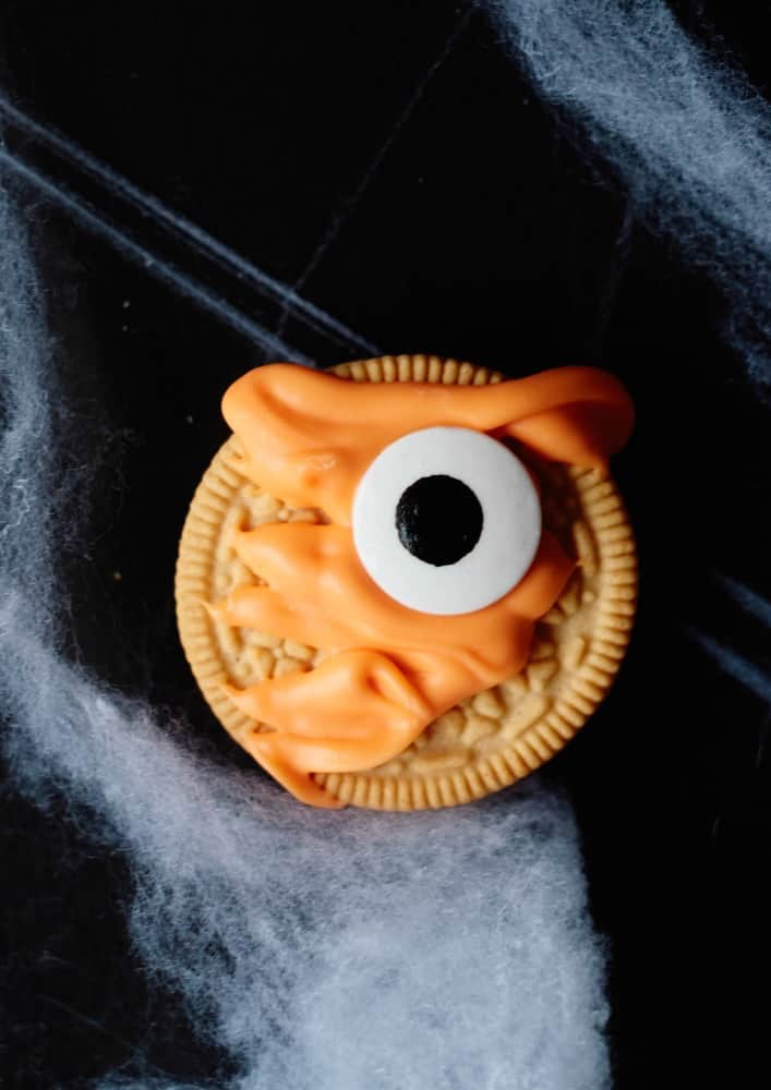 SIMPLE Oreo Cyclops - Simple Party Food